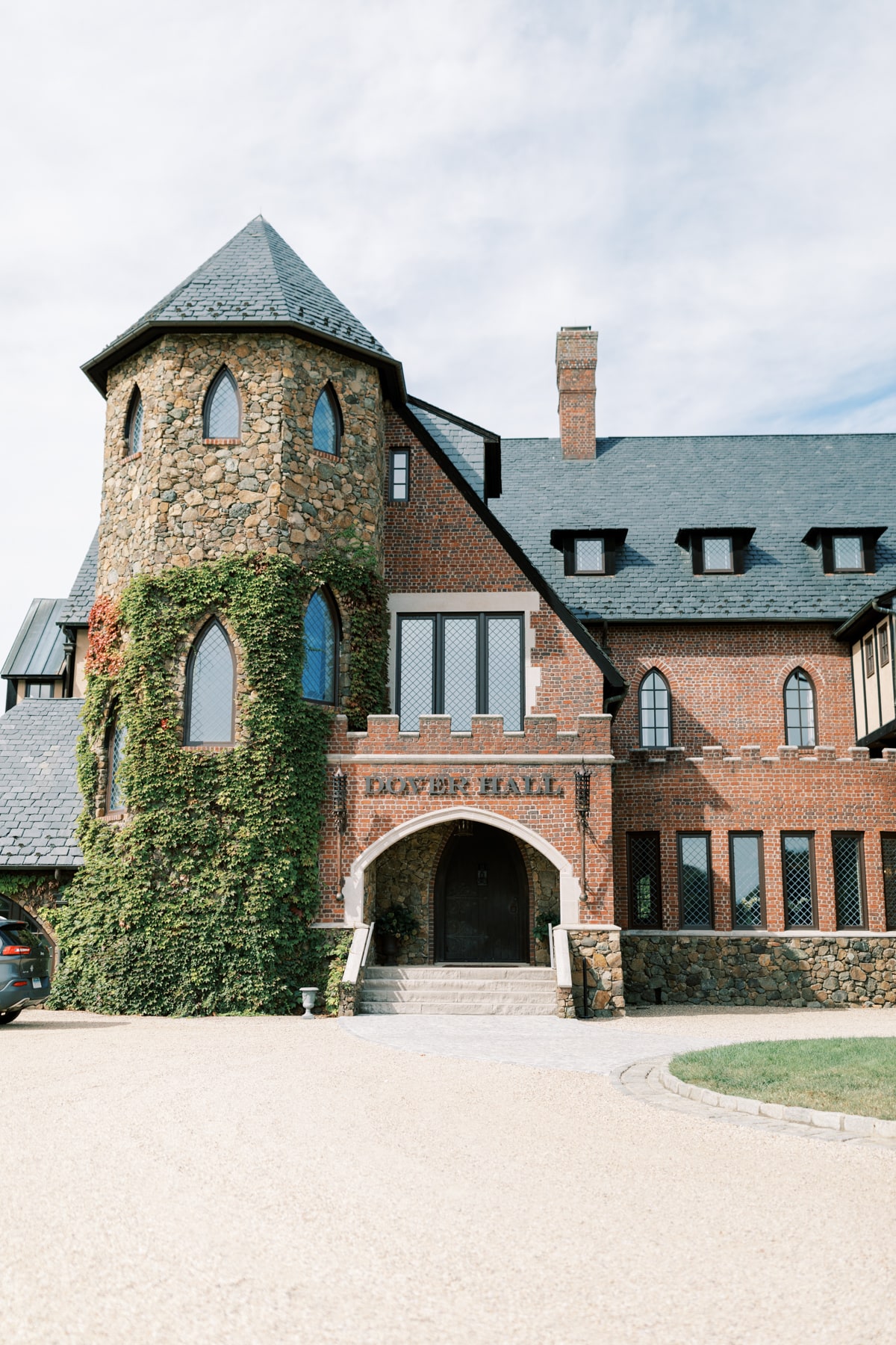Dover Hall Wedding | A Stunning Luxury Wedding Venue